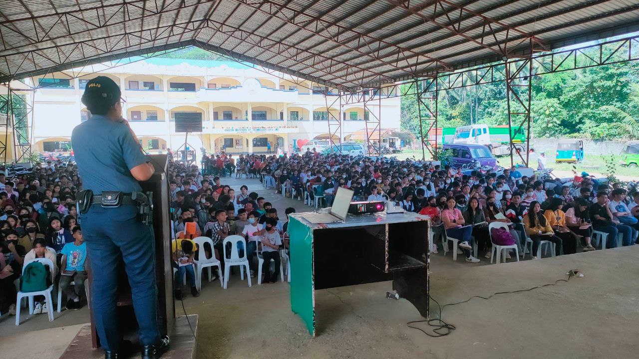 Drug Symposium, Isinagawa para sa mga mag-aaral ng Quezon Institute of ...