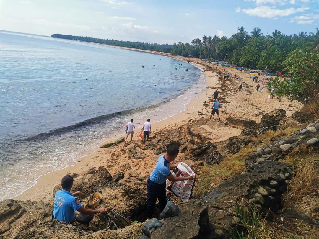 Coastal Clean-Up Drive Activity, isinagawa ng Advocacy Support Group sa Pagudpud, Ilocos Norte.