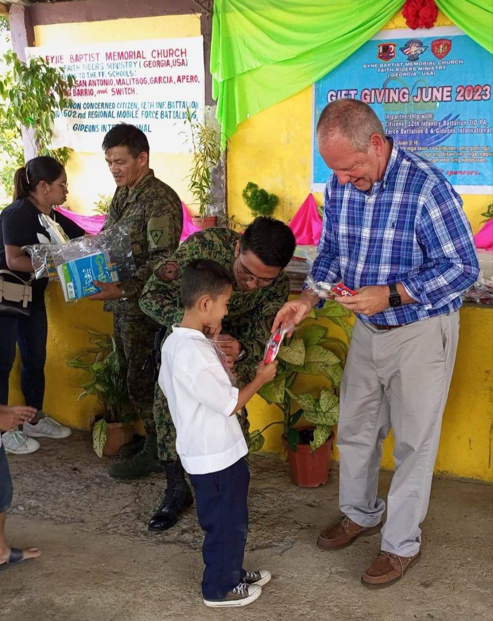 Gift Giving Activity, isinagawa ng Advocacy Support Group sa Capiz