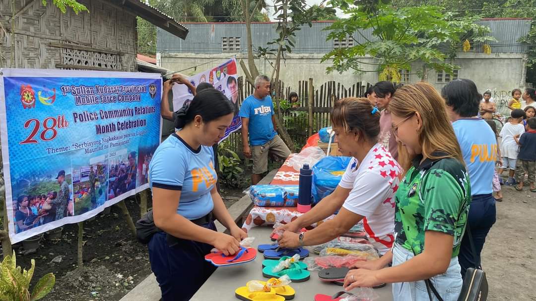 200 Kabataan, naging benipepisyaryo ng Community Outreach Program sa ...