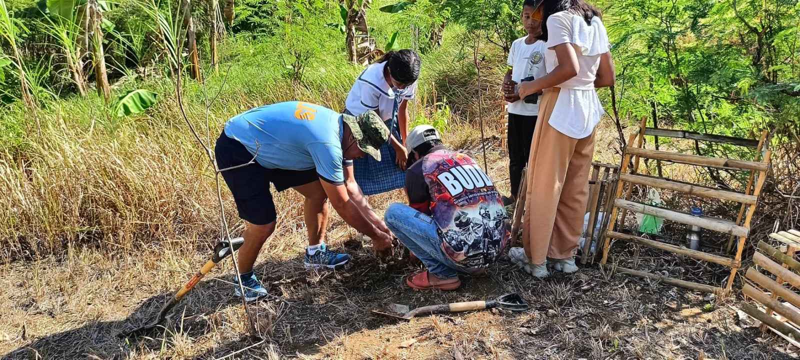Tree Planting Activity, nilahukan ng Force Multipliers sa NegOr