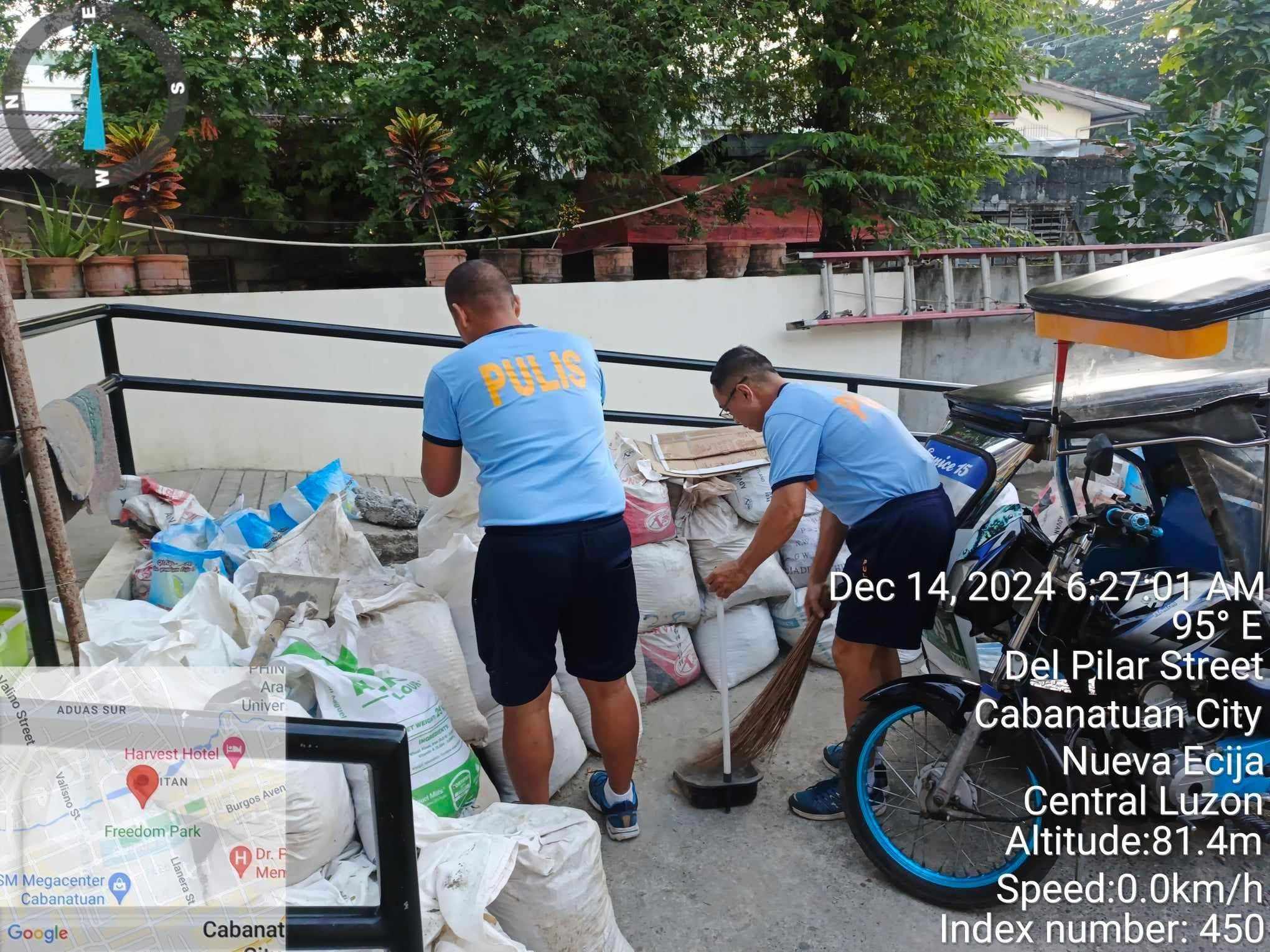 Barangay Officials, nakiisa sa Clean-Up Drive