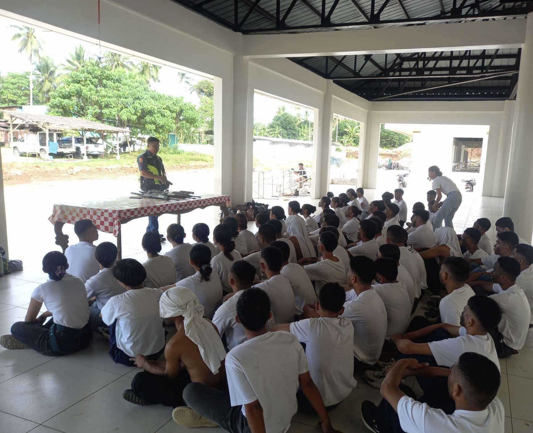 Awareness Lecture tungkol sa bahagi ng short at long firearms ...