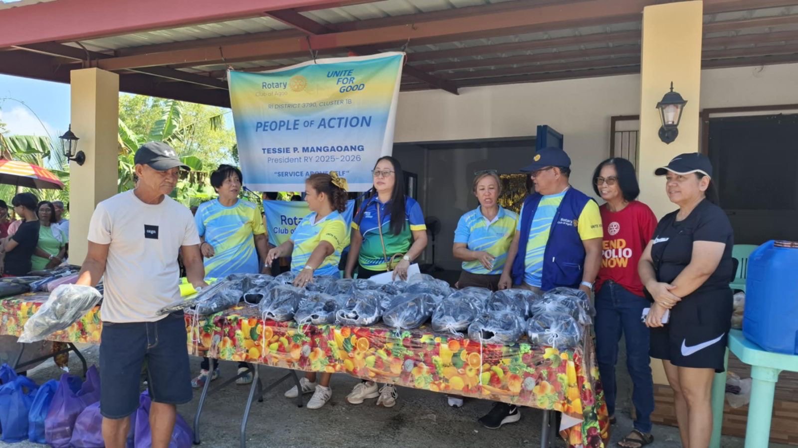 Rotary Club of Agoo, naghatid ng tulong sa Barangay Tococ, Sto. Tomas ...